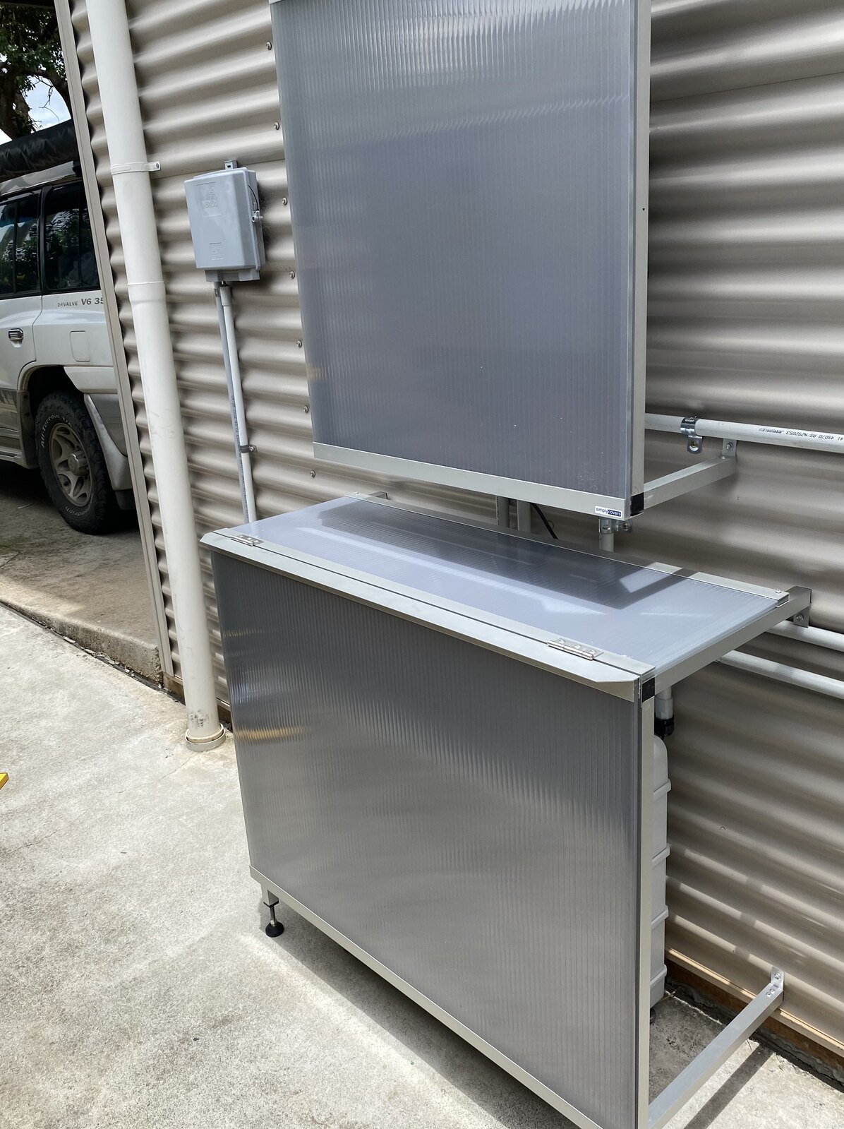 Sungrow Battery SBR096-128 Cover 77cm* H x 98cm W x 42cm D